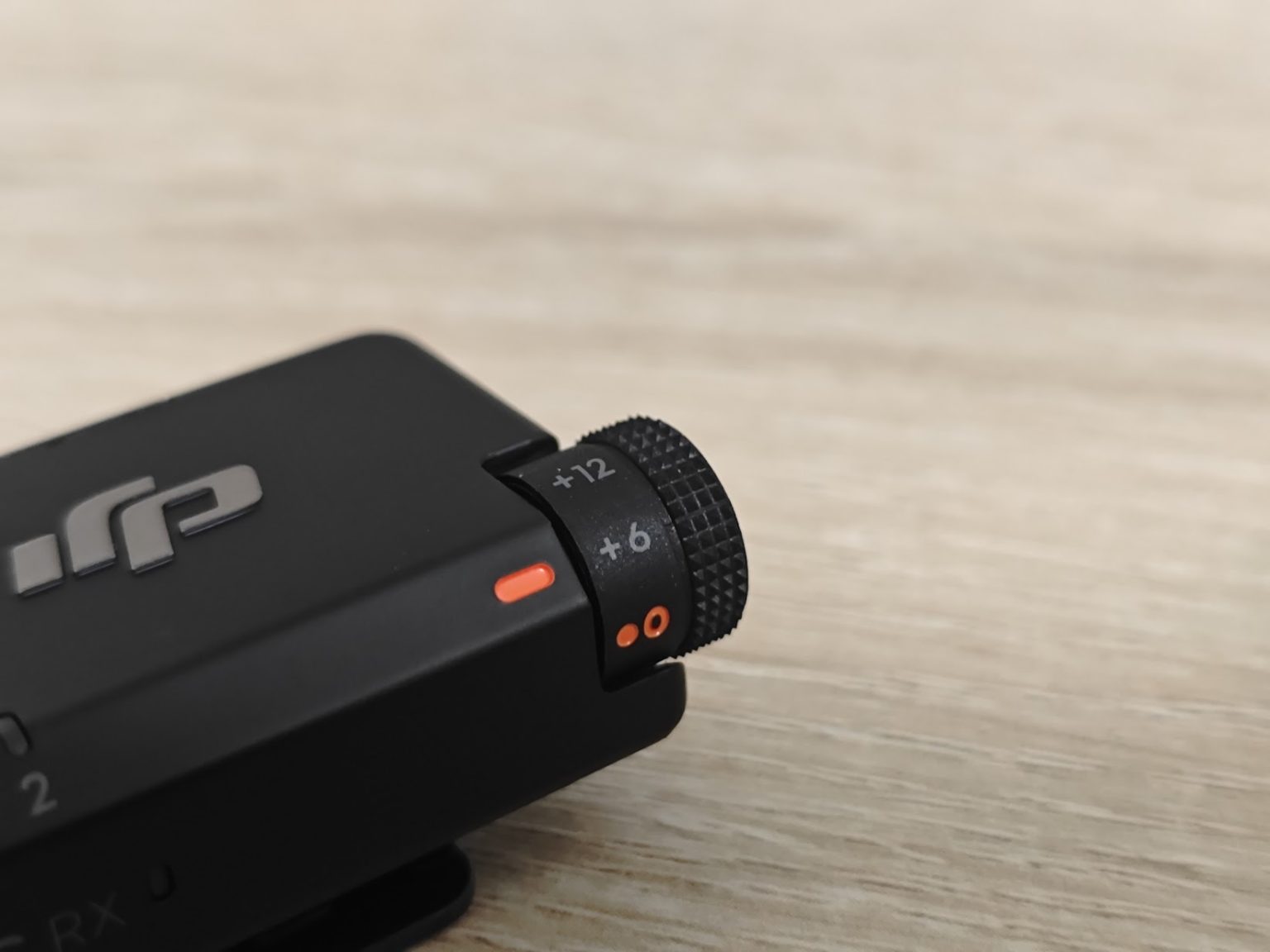 【VRChat】小型のワイヤレスマイク「DJI Mic Mini」を使ってみる | ぴけっとガジェット